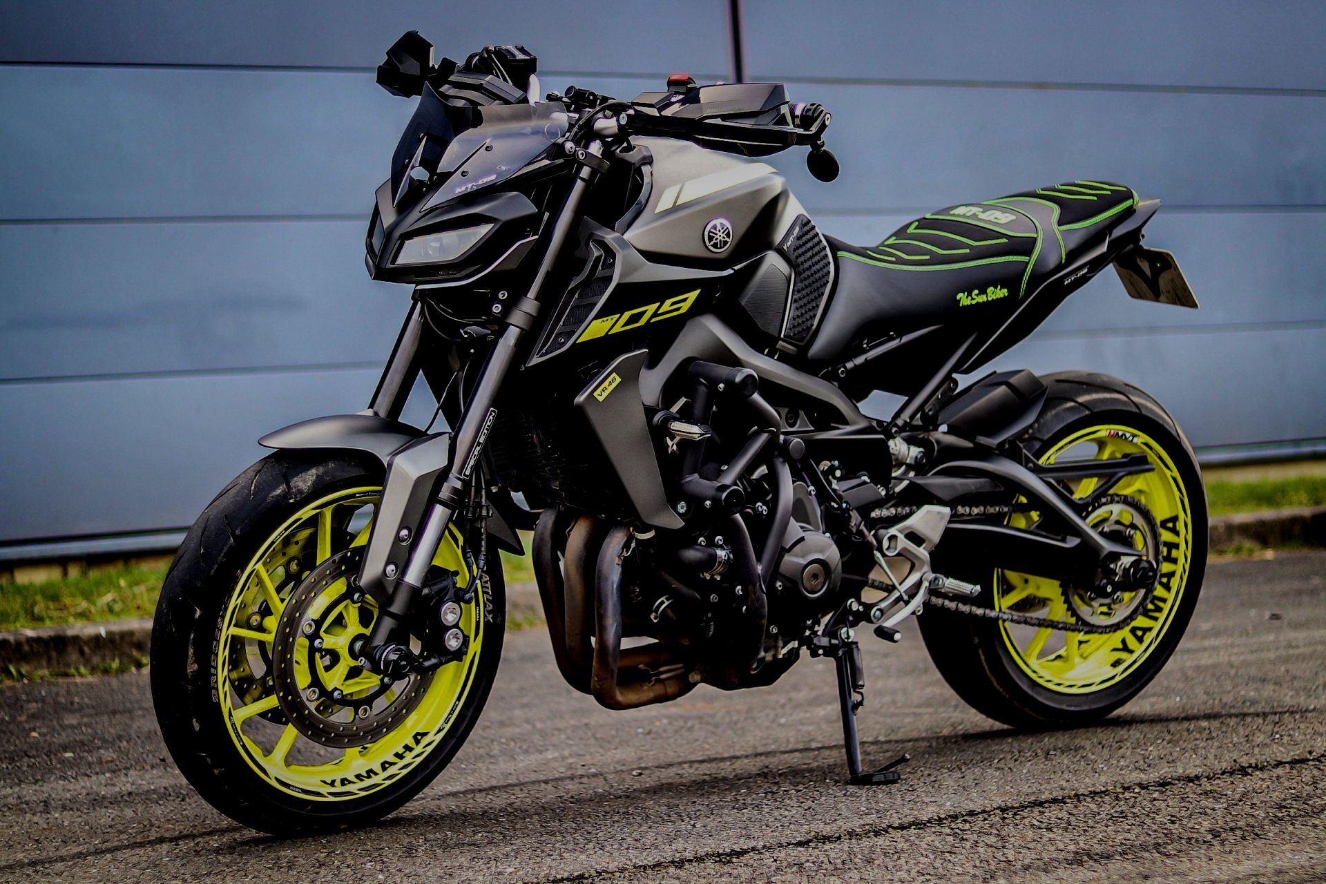Berry Sellerie: Fabricant français de selles moto confort - Berry Sellerie